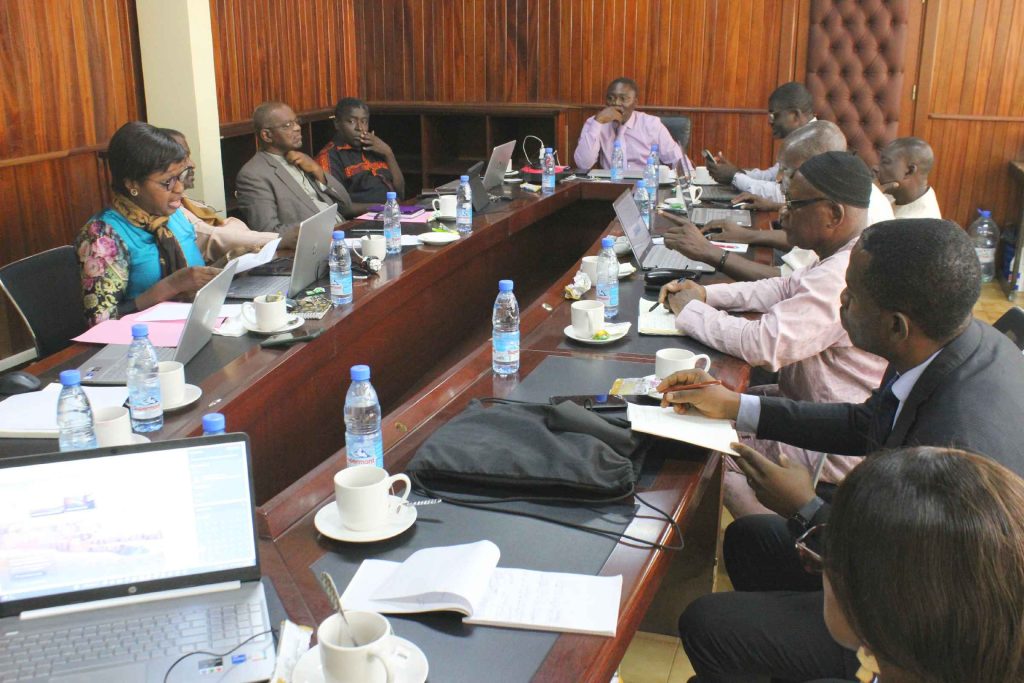 Réunion hebdomadaire avec séance Zoom avec la RDC et le cabinet DBS ...